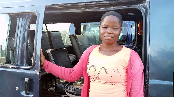 The job of a” Trotro-mate.” - Gajreport