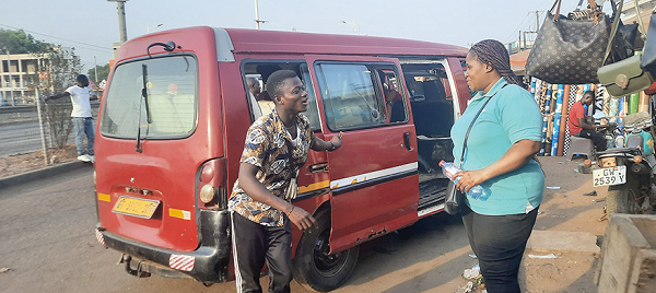The job of a” Trotro-mate.” - Gajreport
